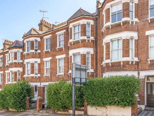House at Latchmere Road, Greater London