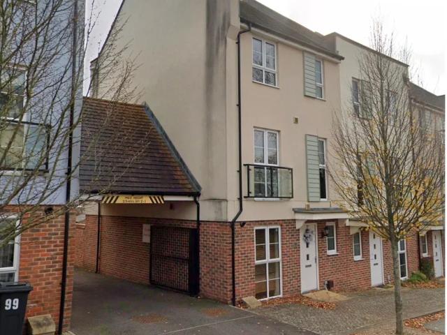 House at Laurens van der Post Way, Ashford