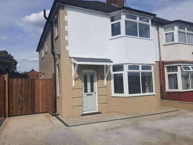House at Leagrave Road, Luton