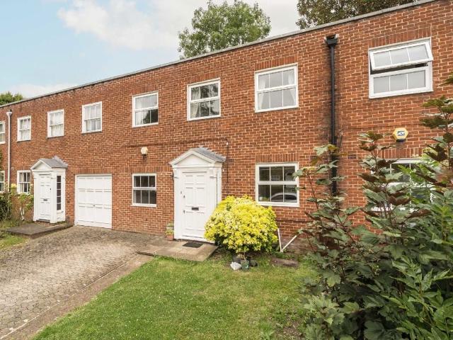 House at Leeward Gardens, Greater London