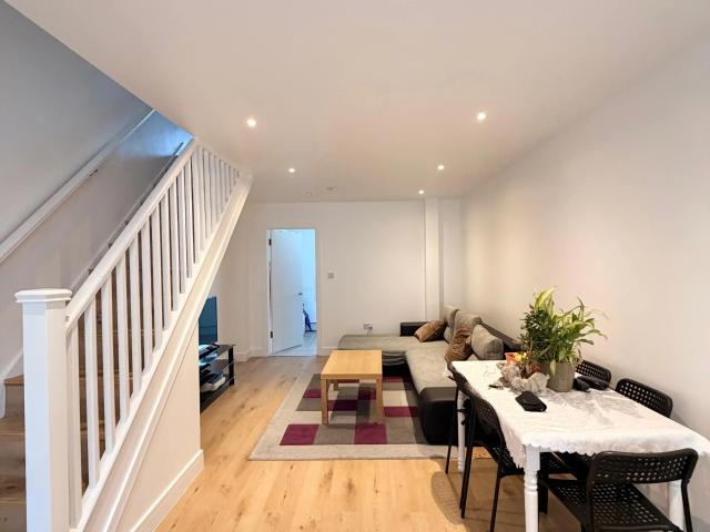 House at Leighton Road, Greater London