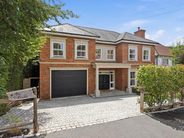 House at Links Green Way, Cobham
