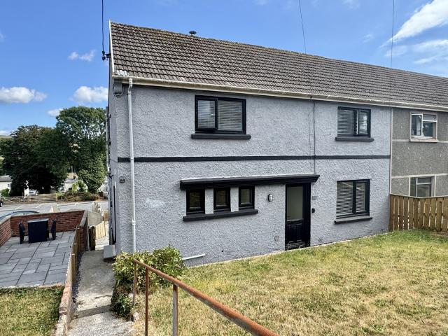House at Lôn Cywyn, Banc y felin
