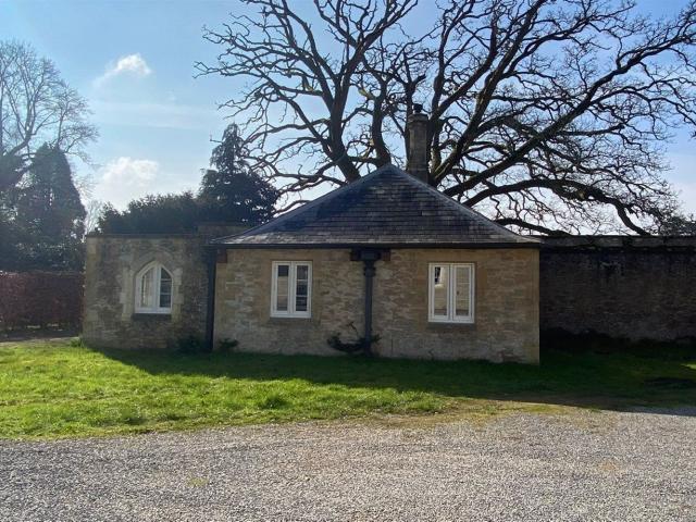 House at London Road, East Hampshire
