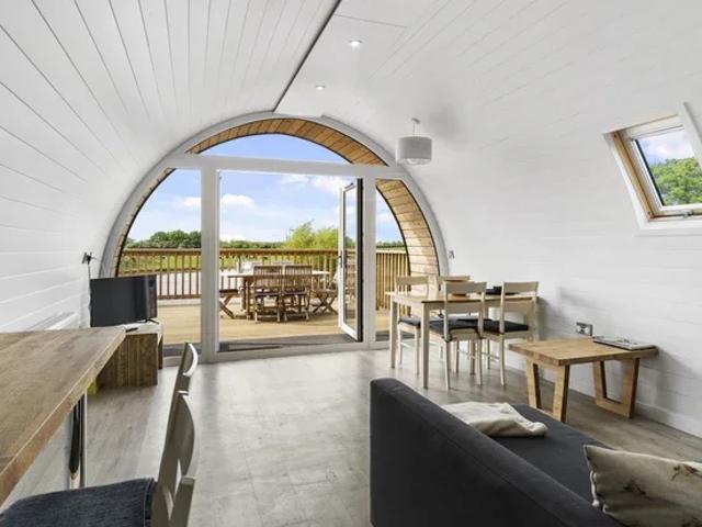 Room at London Road, East Hertfordshire