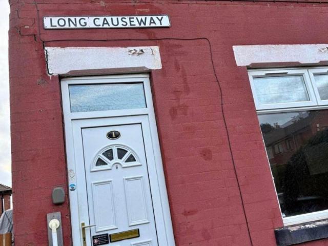 House at Long Causeway, Wakefield