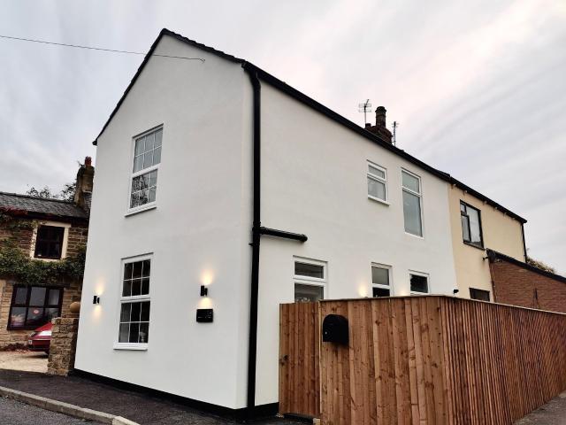 House at Long Causeway, Wakefield