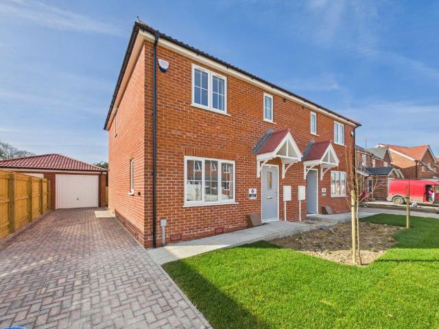 House at Longhurst Gardens, Witham Town