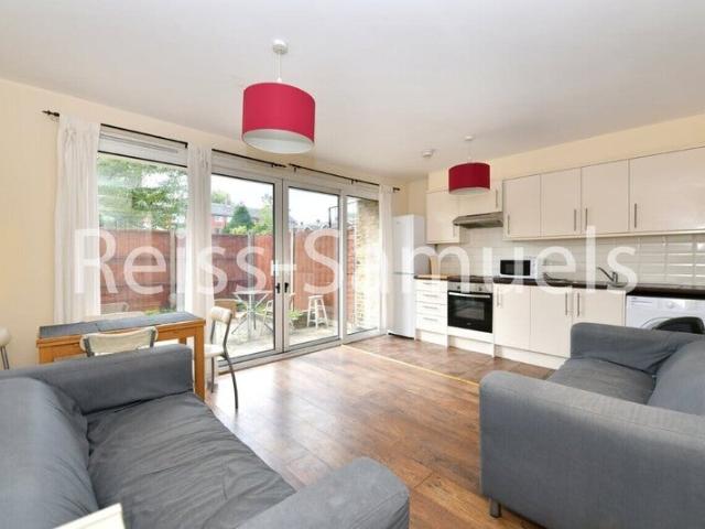 House at Lorrimore Road, Greater London