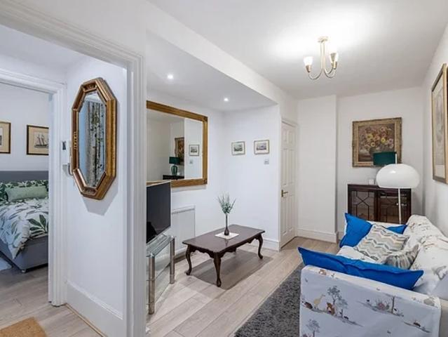 House at Lower Sloane Street, Greater London