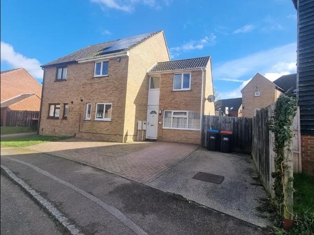 House at Lowndes Grove, Milton Keynes
