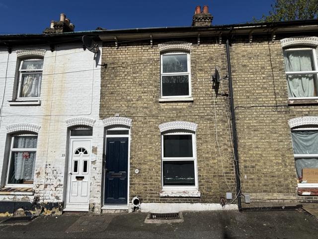 House at Luton Road, Chatham