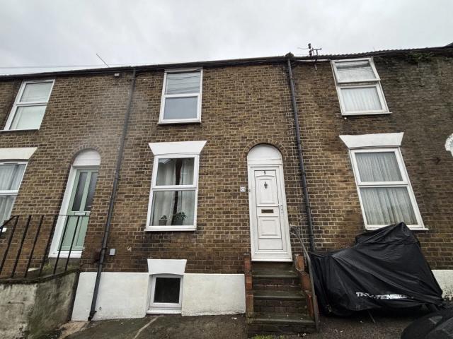House at Luton Road, Chatham