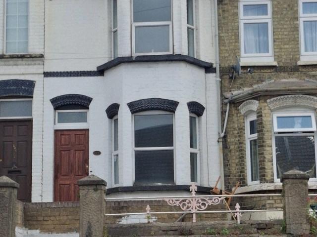 House at Luton Road, Chatham