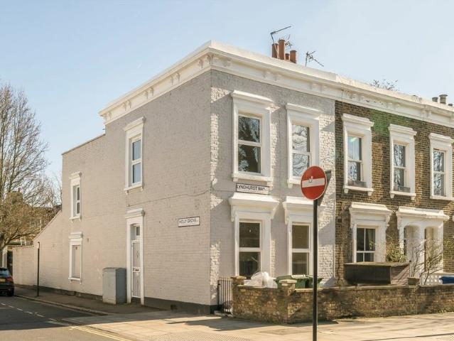 house at Lyndhurst Way, London