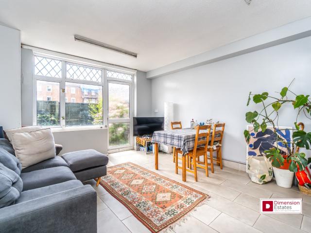 House at Lyneham Walk, Greater London