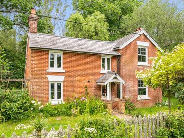 House at Lyburn Road, Nomansland