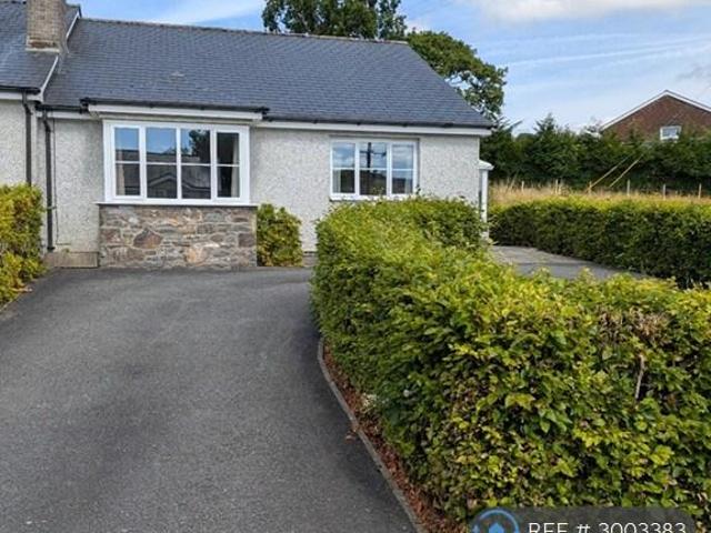House at Maes Treflyn, Bala