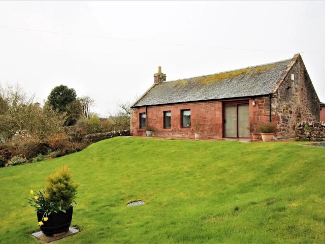 House at Main Road, Gateside