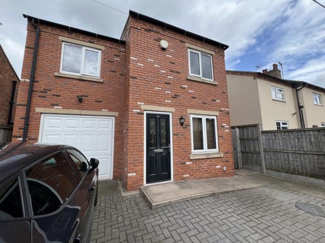 House at Main Road, Shavington