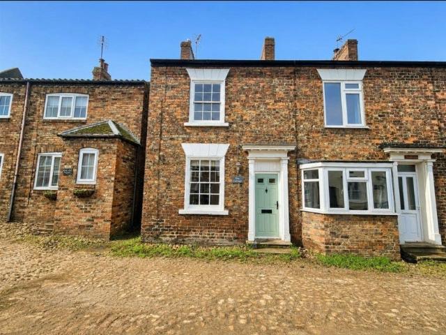 House at Main Street, Helperby