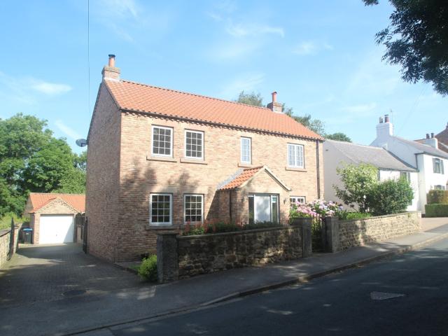 House at Marton Court, Marton cum Grafton