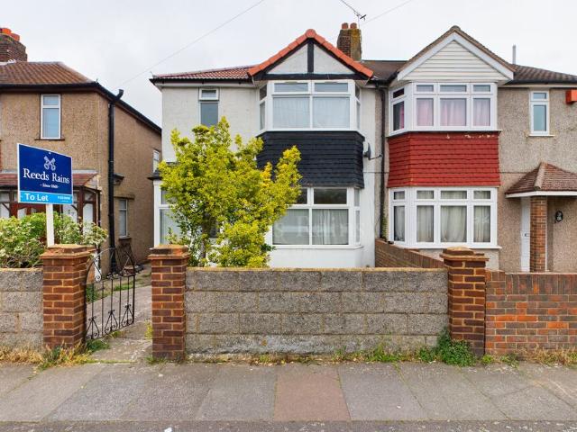 House at Marina Drive, Dartford
