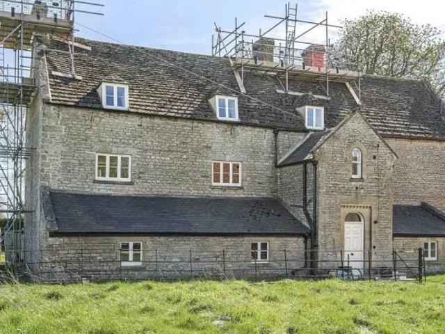 House at Maxey Road, Maxey