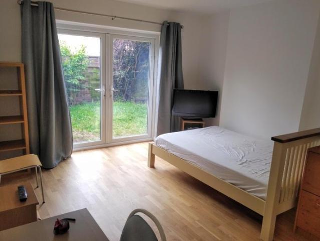 House at May Close, Greater London
