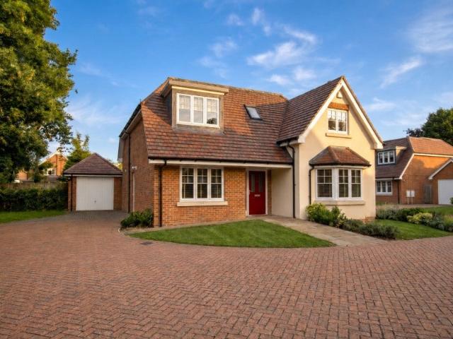 House at Mayfield Avenue, Borough of Runnymede