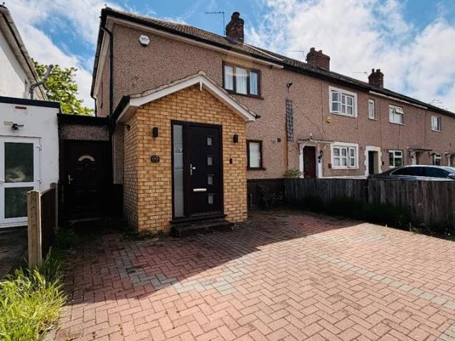 House at Mead Avenue, Slough