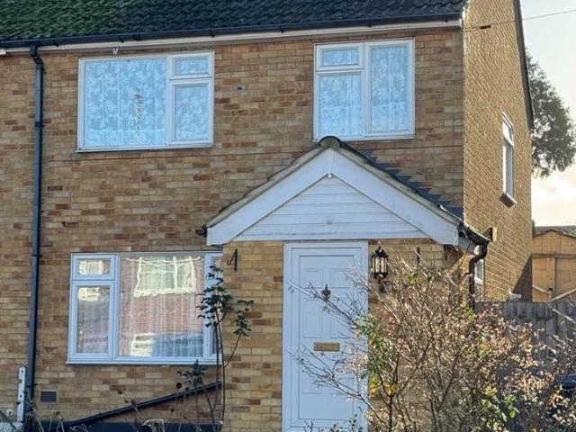 House at Meadgate Avenue, Chelmsford