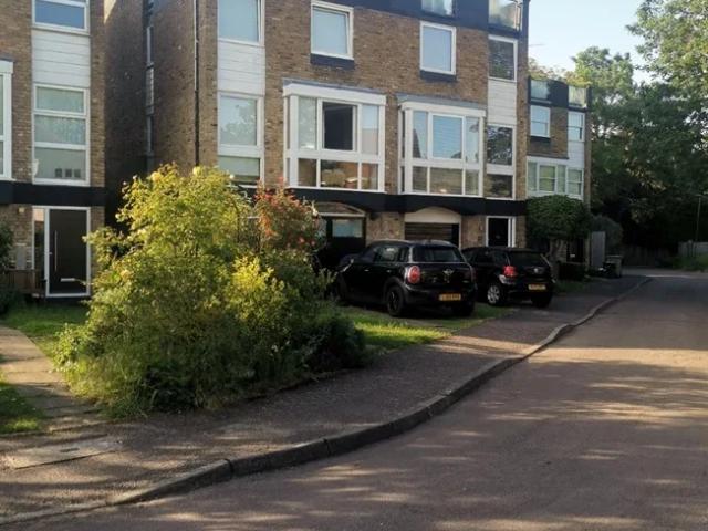 House at Meadow Close, Greater London