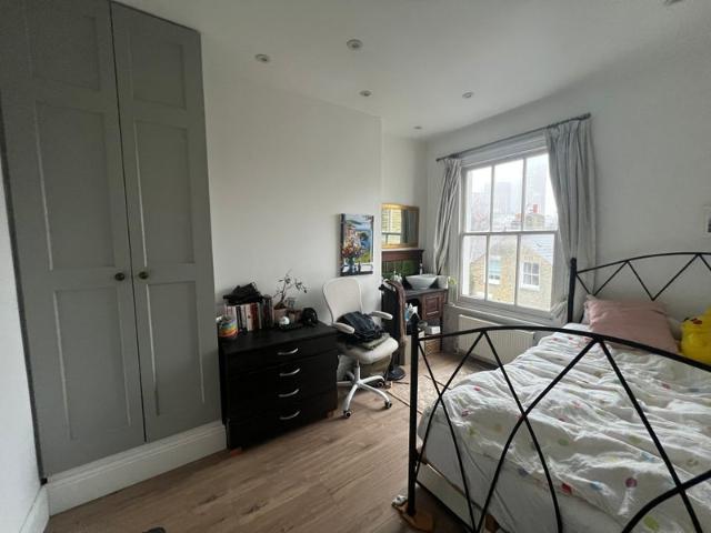 House at Meadow Place, Greater London