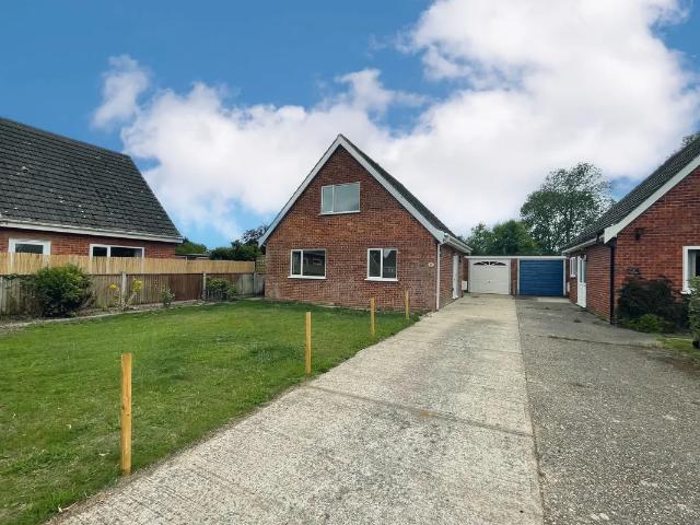 House at Meadow Way, Breckland District