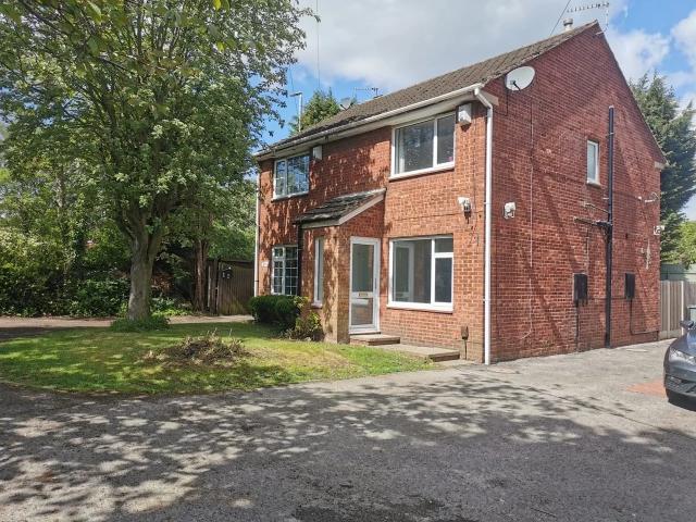 House at Melton Close, Leeds