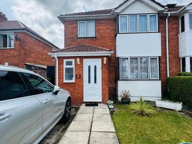 House at Melbourne Avenue, Slough