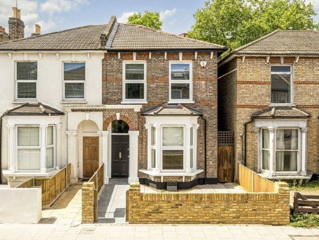 House at Melbourne Grove, Greater London