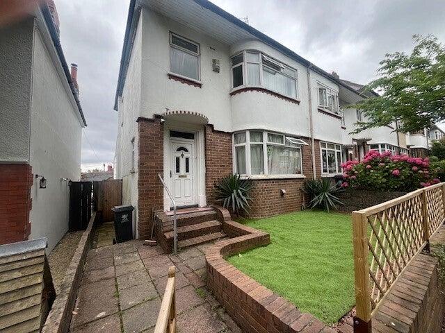 House at Melrose Avenue, Cardiff
