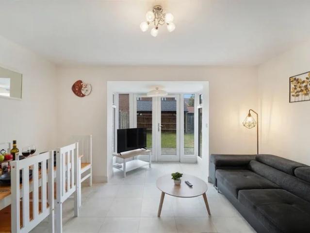 House at Mercer Avenue, Ebbsfleet Garden City