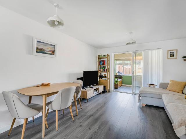 House at Midwinter Close, Greater London