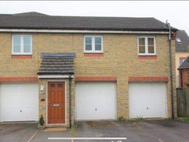 House at Middle Leaze, Chippenham