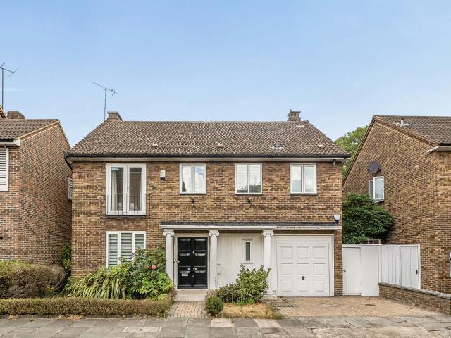 House at Middlefield, Greater London