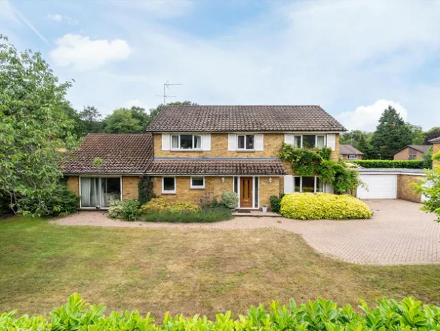 House at Milner Drive, Elmbridge
