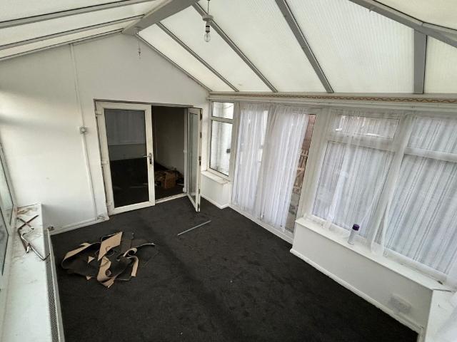 House at Montagu Avenue, Leeds