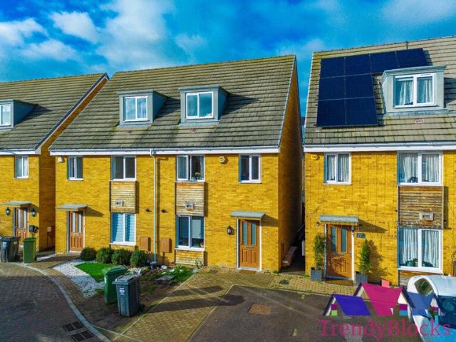 House at Montagu Gardens, Dartford