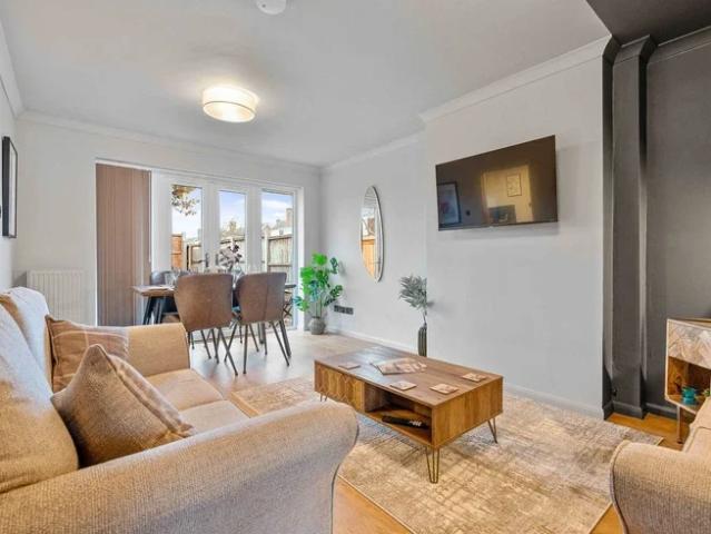 House at Montague Road, Rugby