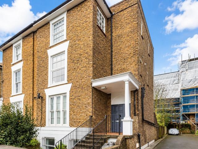 House at Mortimer Road, Greater London