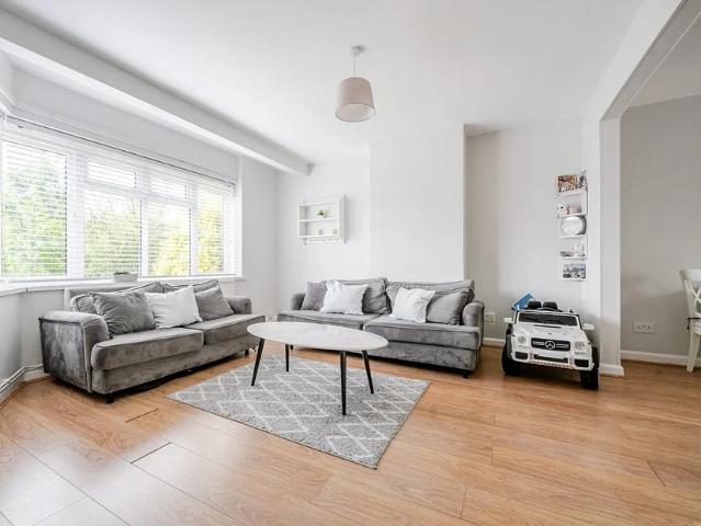 House at Morton Way, Greater London