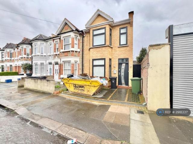 House at Mortlake Road, Greater London